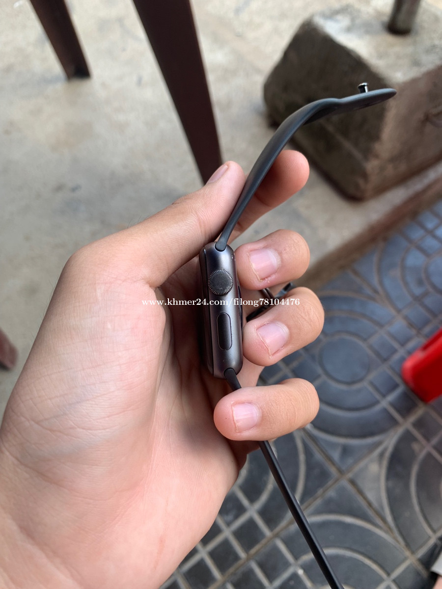 Iwatch S3 42mm LTE full set Price $165 in Phnom Penh, Cambodia - Fi long | Khmer24.com
