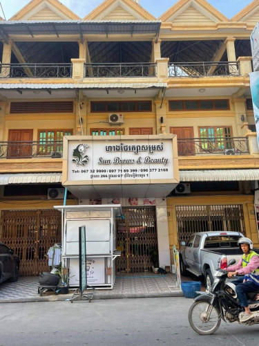 Vannarith Bun - Khmer24