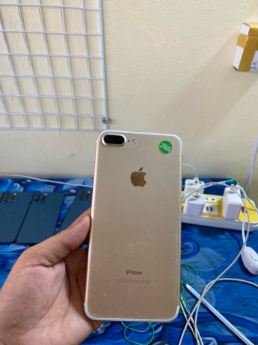 iPhone 7 Plus 256G សុំណុំសុីនមានស្គែន ស្អាត98% Price $120.00 in Tuek Thla, Cambodia - mom mom ...