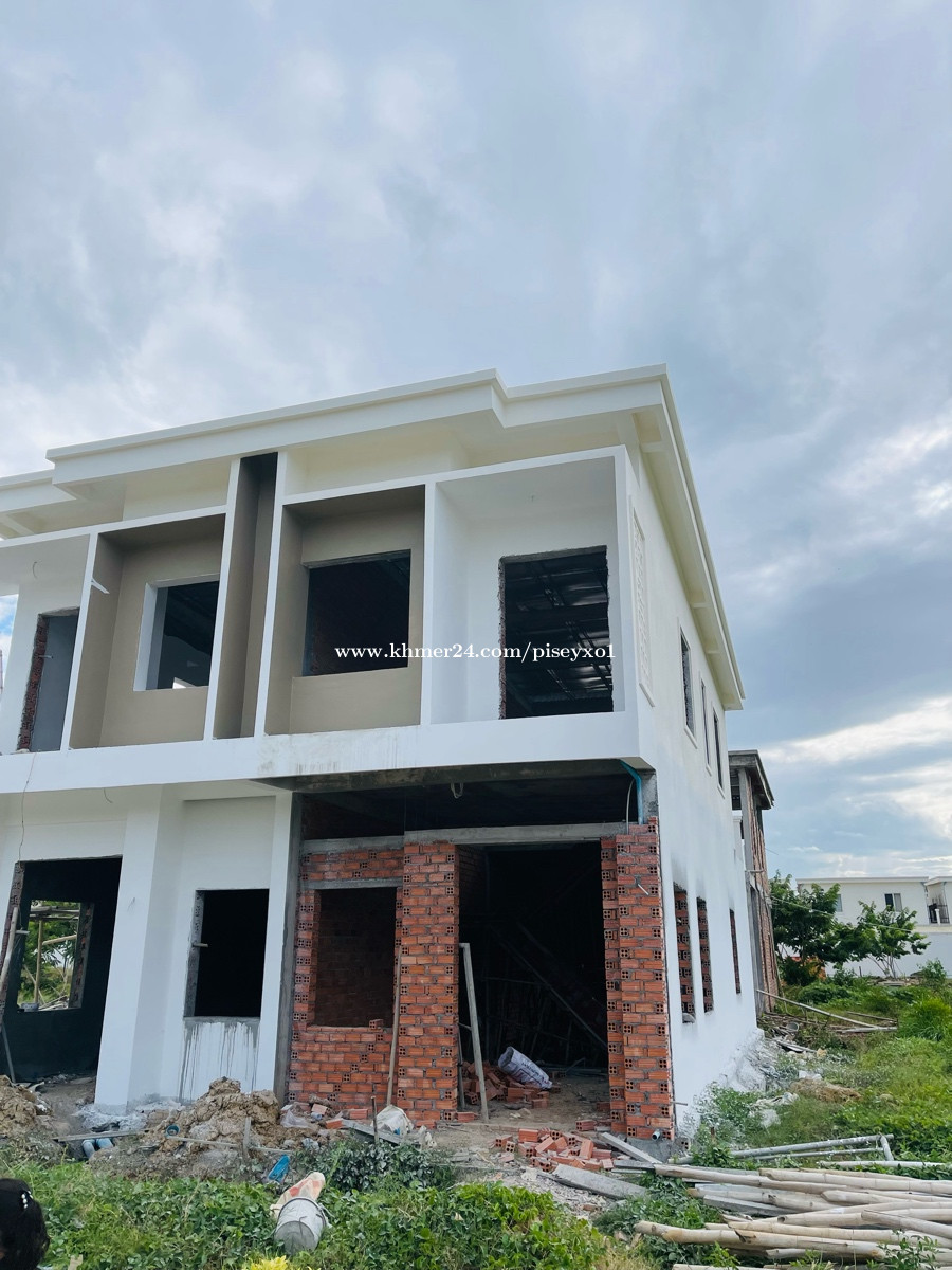 ផ្ទះបុរី រំលេចក្រុងច្បារមន Price $62000.00 in Chbar Mon, Krong Chbar ...
