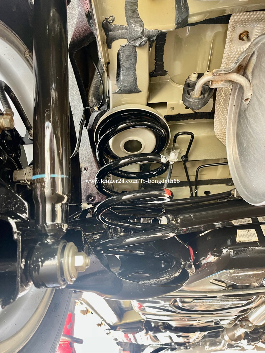 Sinna012XLE full option ប៉ុង1ជាប្រភេទមេឡាន ម្ចាស់ដេីមផ្ទាល់ Price $29300.00 in Voat Phnum ...