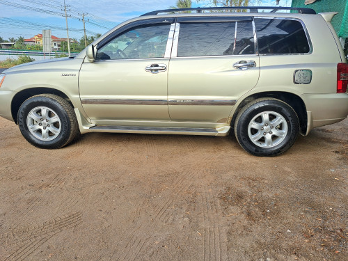 New and Used Toyota Highlander Cars For Sale in Cambodia - Khmer24.com