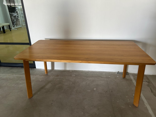 តុ & តុការិយាល័យ ក្នុង កម្ពុជា - Khmer24.com