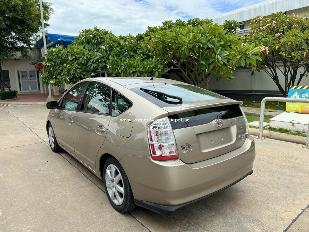 Prius 09 touring full no Map តំលៃ $12900.00 ក្នុង ភ្នំពេញថ្មី, សែនសុខ ...