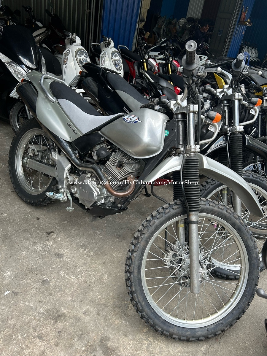 Honda SL 230cc Japan 100% មានពន្ធកាតគ្រី price $1090.00 in Boeng Prolit ...