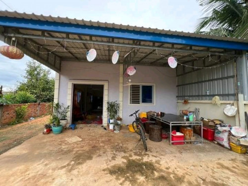ផ្ទះកំពង់ធំលក់ស្ទឹងសែន, ខេត្តកំពង់ធំ តំលៃ $65000.00 ក្នុង កំពង់រទេះ, ស្ទឹងសែន, កំពង់ធំ, កម្ពុជា ...