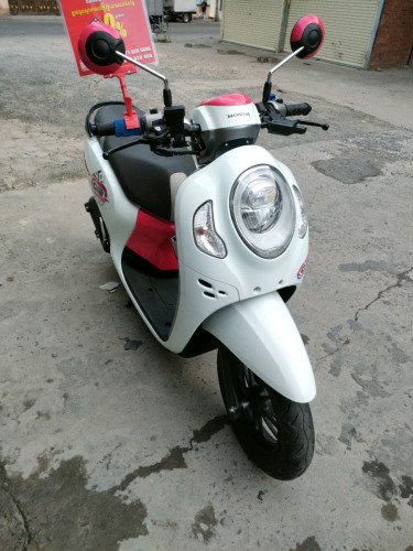 ខ្ញុំចង់លក់ម៉ូតូ scoopy 021 ឡើង 023 នៅក្រដាសពន្ធ។ Price $1870.00 in ...