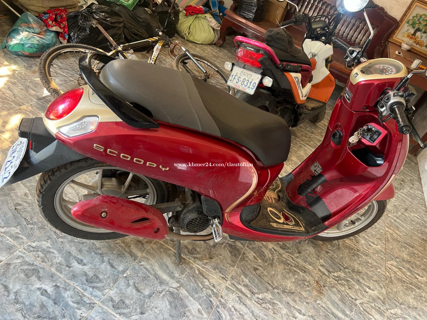 HONDA Scoopy 021 ស្ទើរអាវយកទៅរៀបចំ1370$ price $1370.00 in Samraong Thum ...