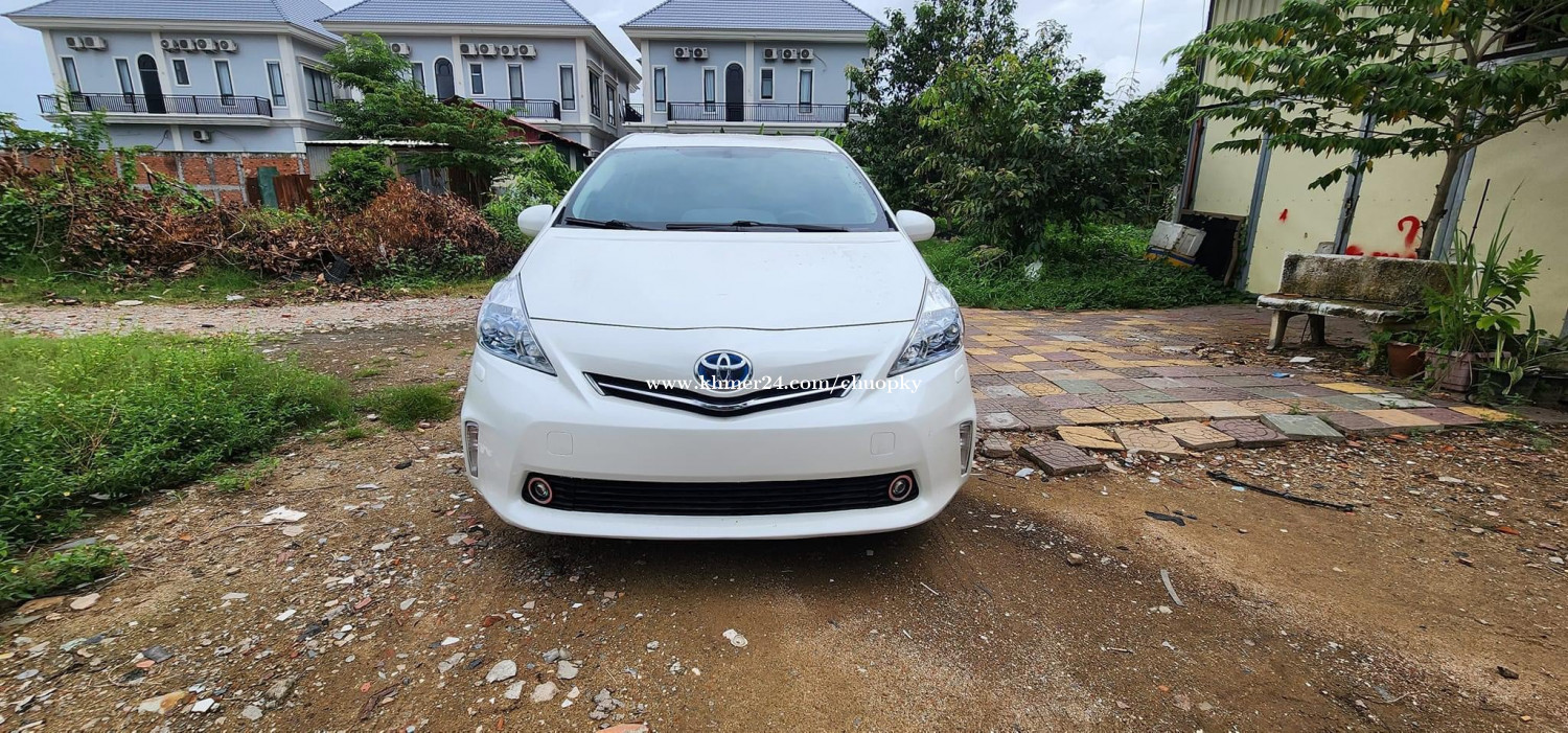 Prius ឆ្នាំ2008 price $12000.00 in Preaek Lieb, Chrouy Changva, Phnom Penh, Cambodia - Chuop Ky ...