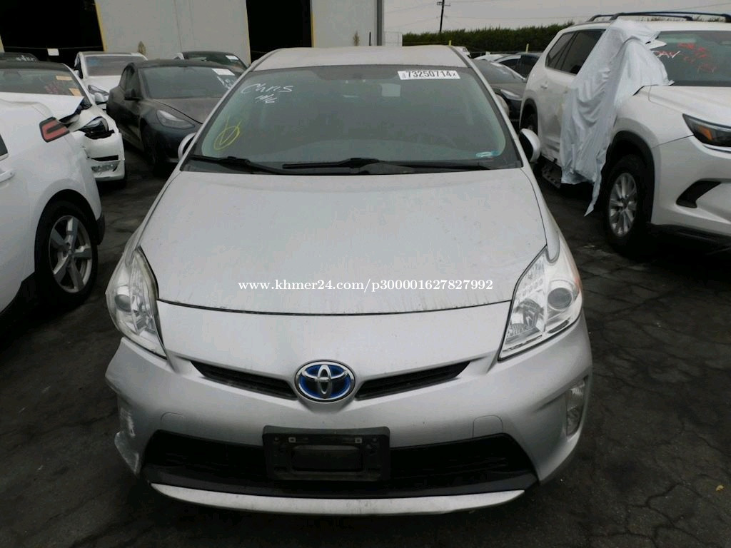 Prius 012 option 3 ថ្ងៃចន្ទ បើកទូរ price $17200.00 in Kouk Khleang ...