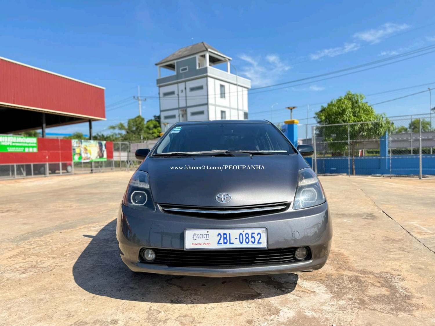 Toyota Prius price $11800.00 in Svay Dangkum, Krong Siem Reab, Siem ...