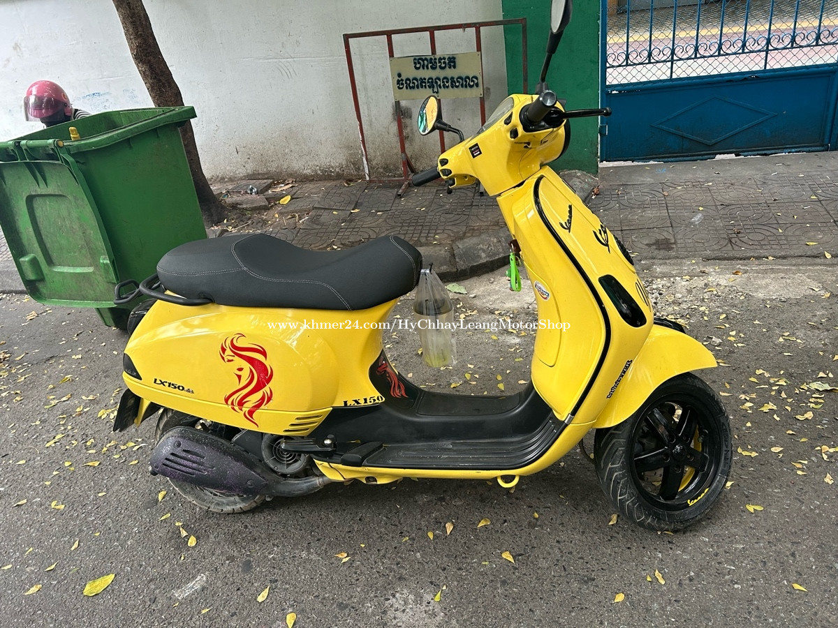 Vespa 150cc មានពន្ធកាតគ្រី price $1550.00 in Boeng Prolit, Prampir ...