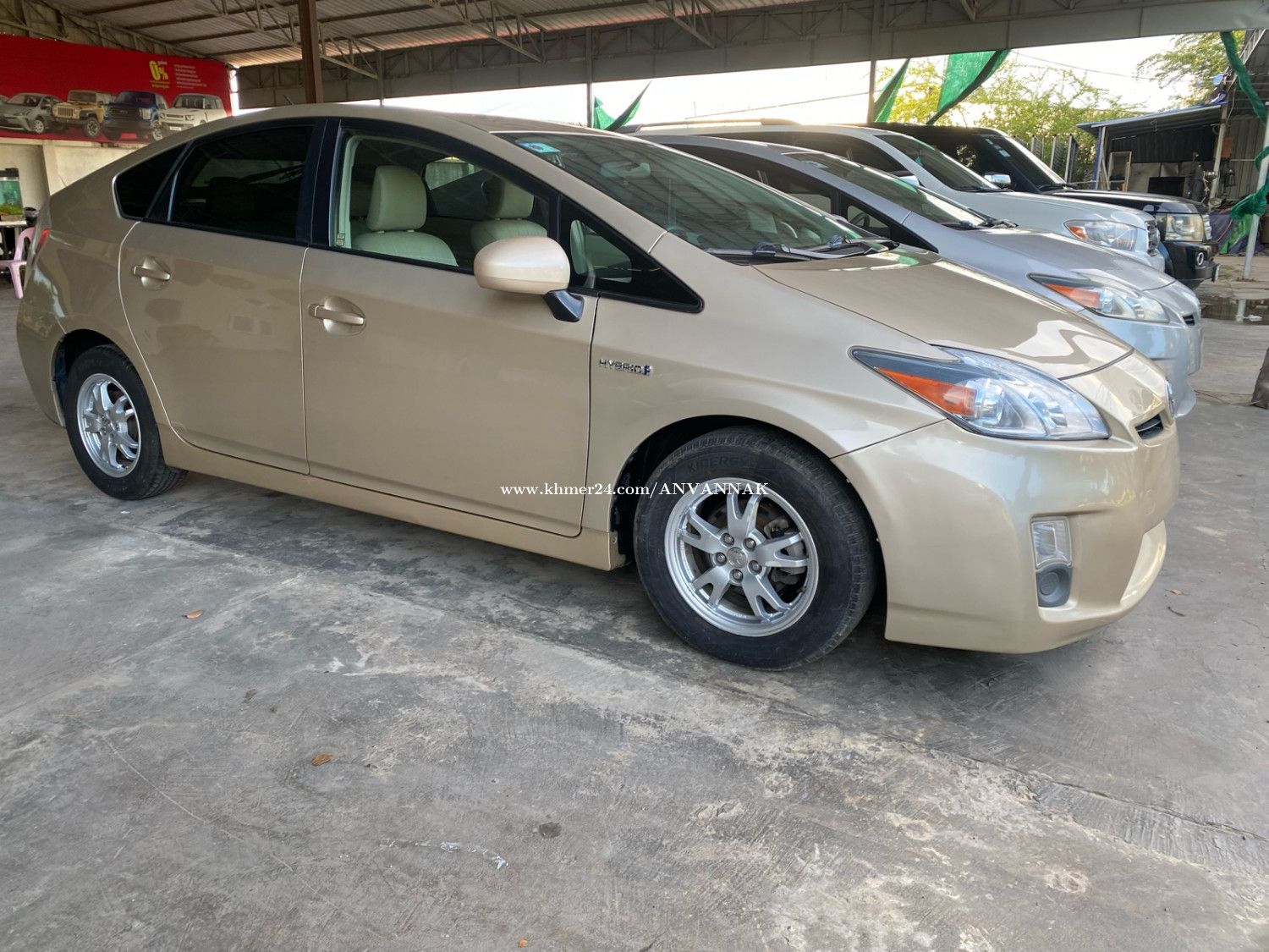 Prius 2011 option 2 ក្រដាសពន្ធថ្មី price $18500.00 in Phnom Penh Thmei, Saensokh, Phnom Penh ...