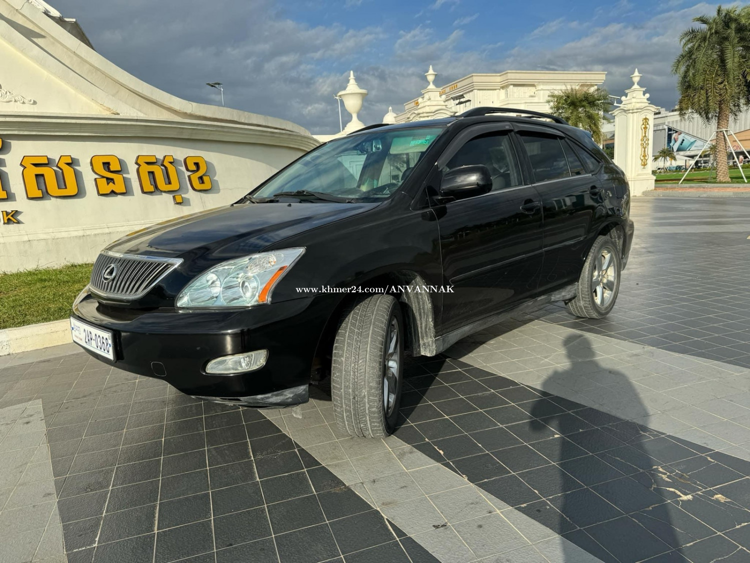 Rx 330 2004 ប៉ុង 1 price $16500.00 in Phnom Penh Thmei, Saensokh, Phnom Penh, Cambodia - Hear ...