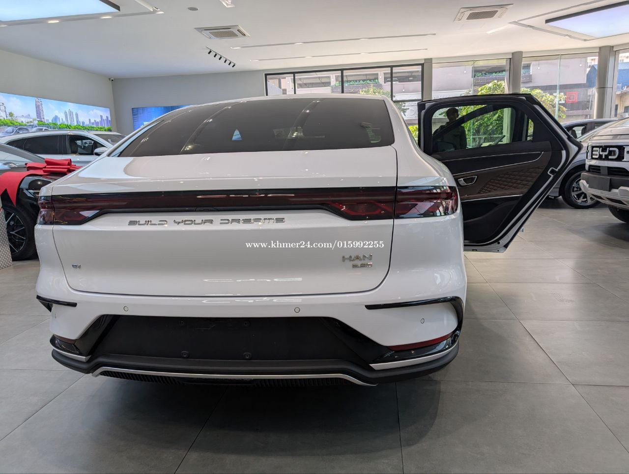 App BYD Used BYD Han 6800km with price $51800.00 in Preaek Lieb, Chrouy ...