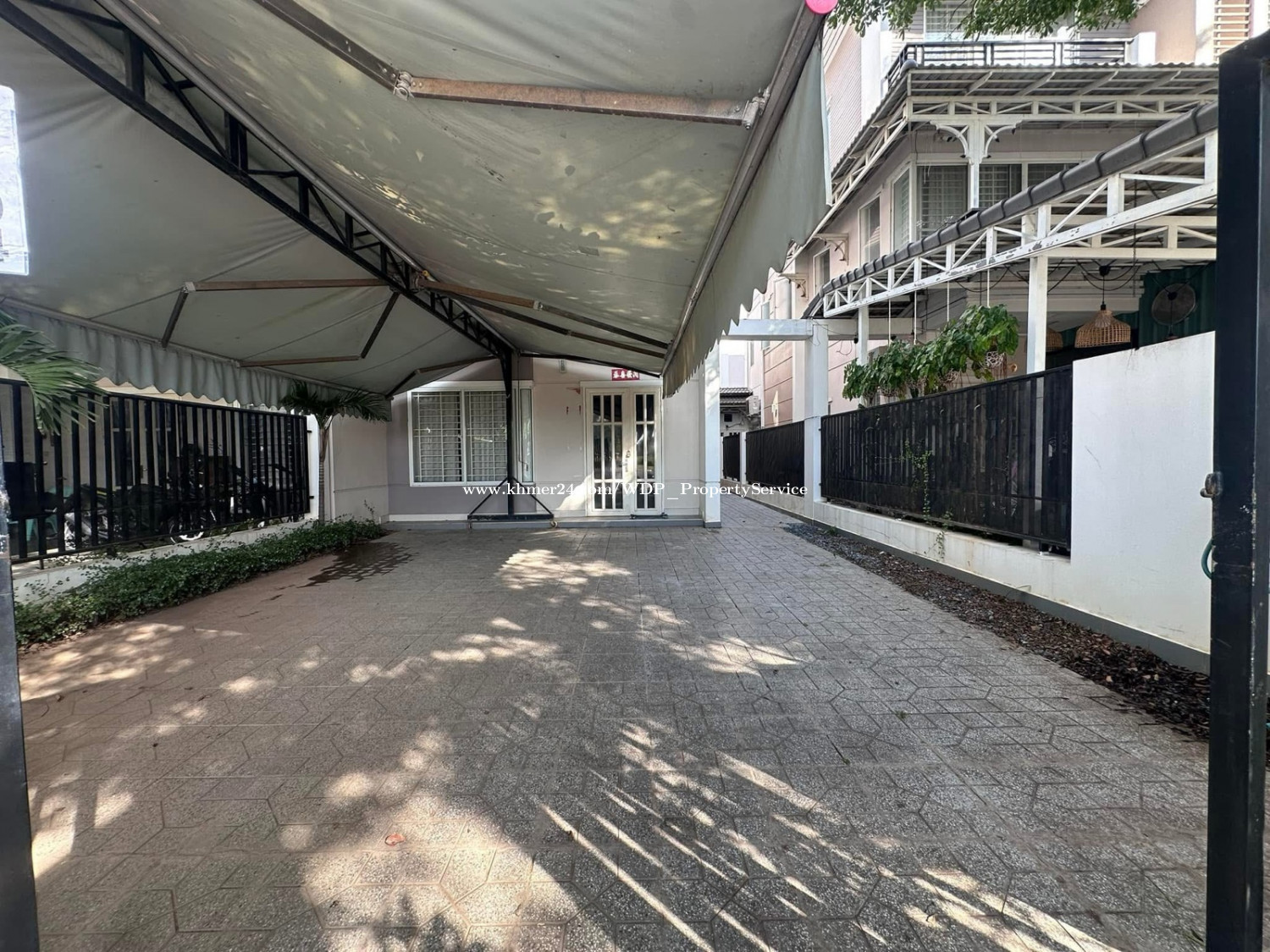 Twin Villa for Rental boery Peng Huot.1 price $1500.00 in Nirouth ...