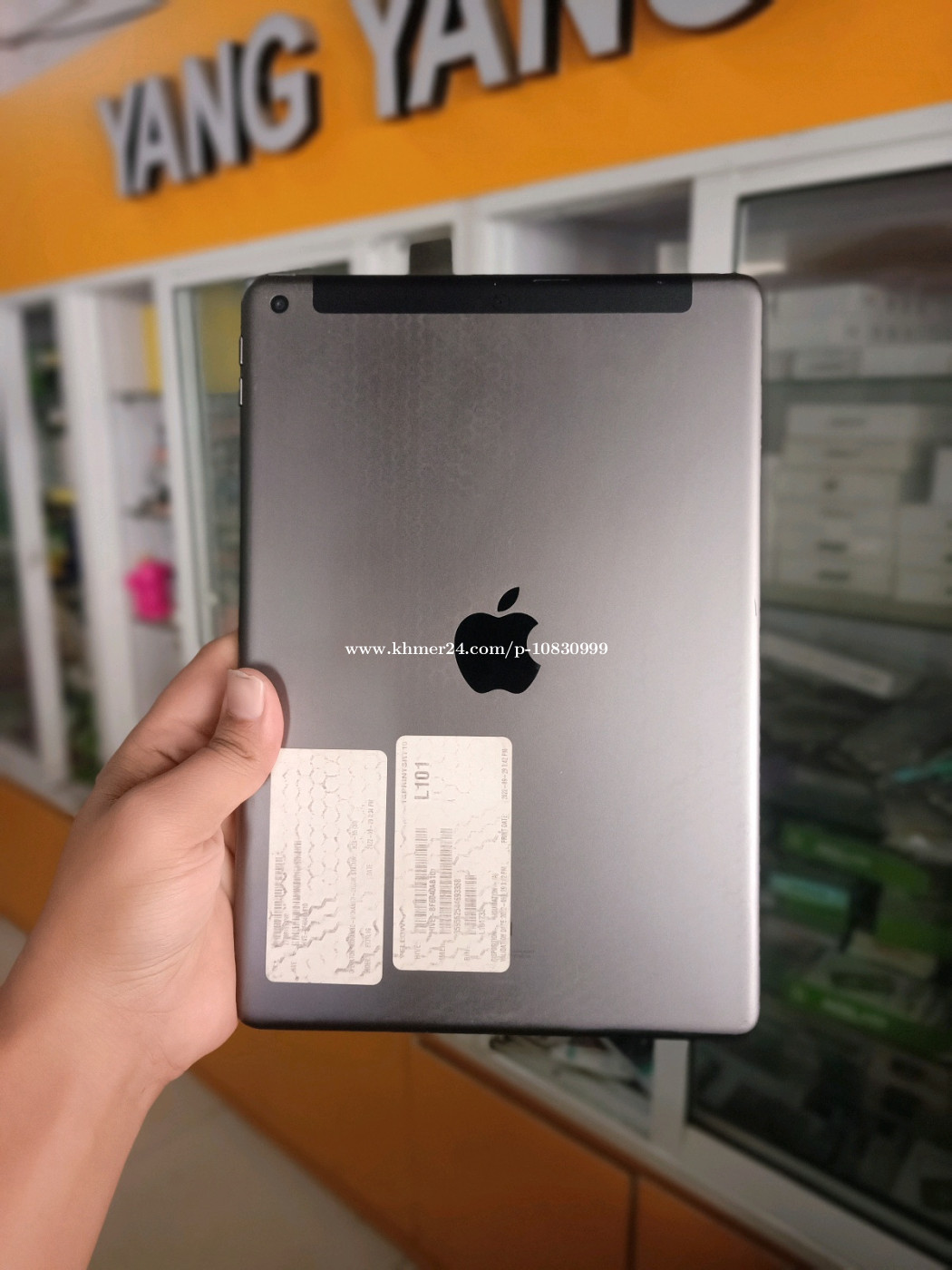Ipad 9 generation Sim+wifi 64gb ios 18 price $220.00 in Traeuy Kaoh ...