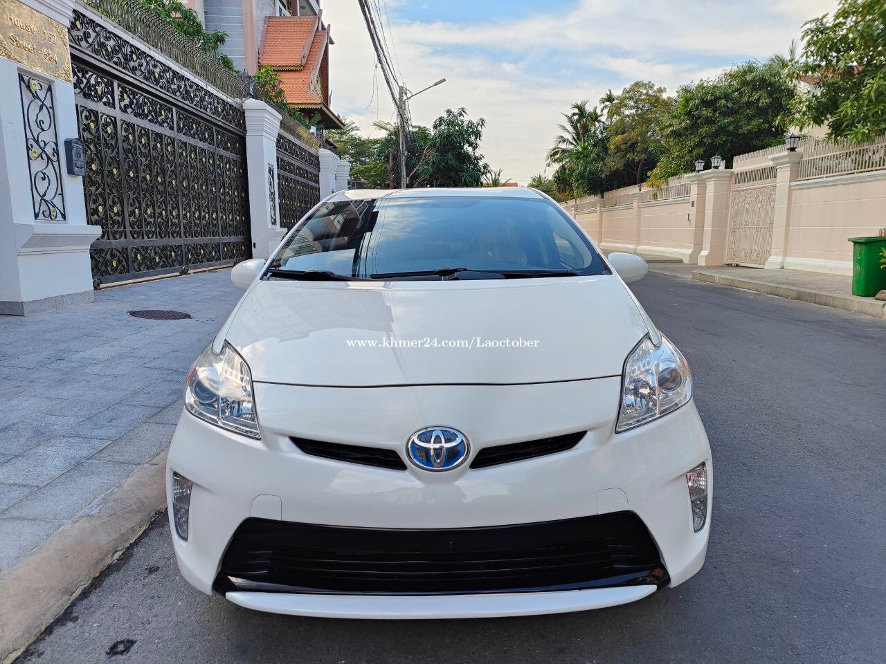 Prius 013 options 3 អេក្រង់ធំ មានដែកសណ្តោងមកពីអាមេរិក សំបុកឃ្មុំហ្សុីន ...