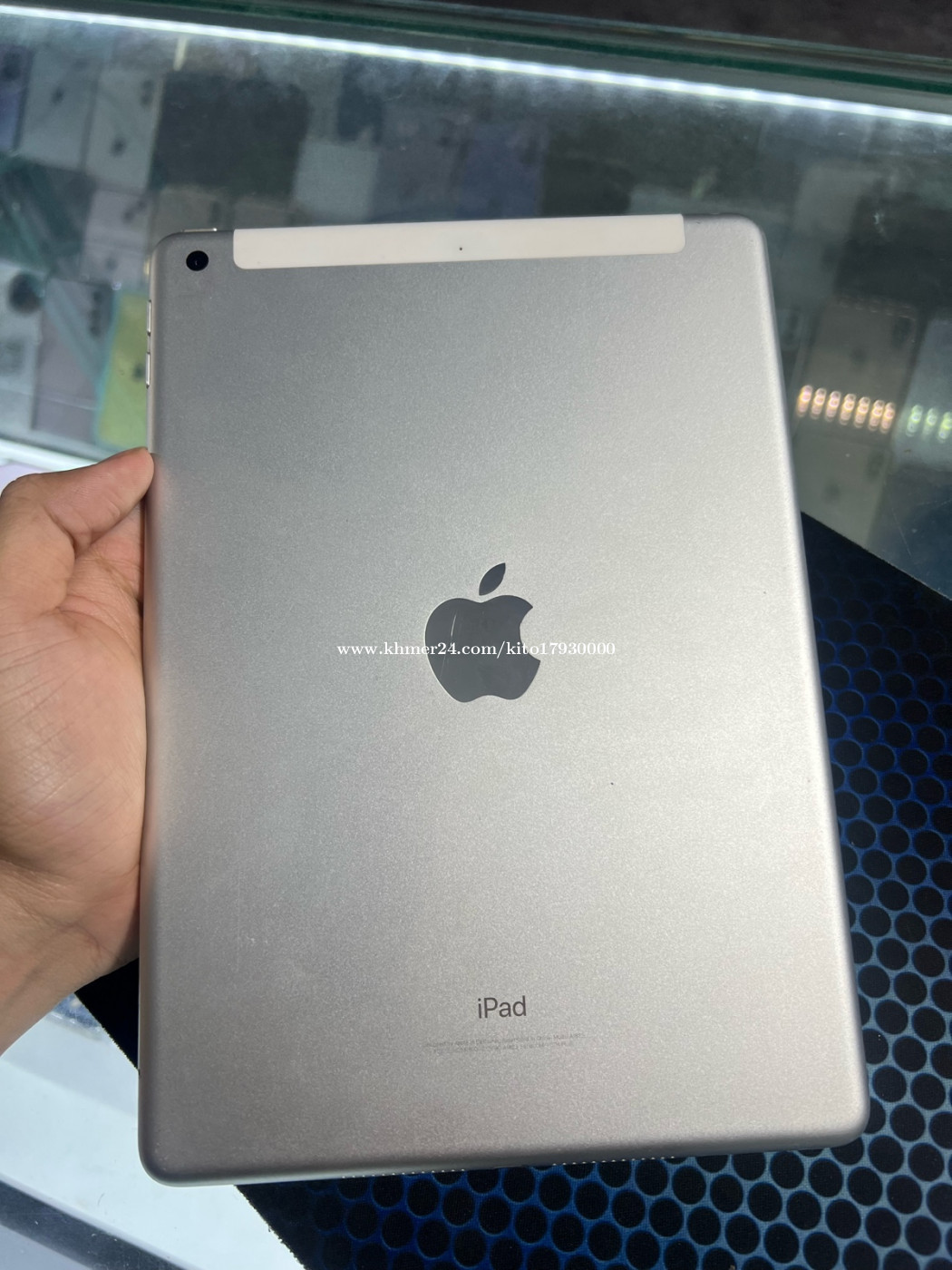 Ipad (5th generation) sim+wifi price $155.00 in Stueng Mean chey 1 ...