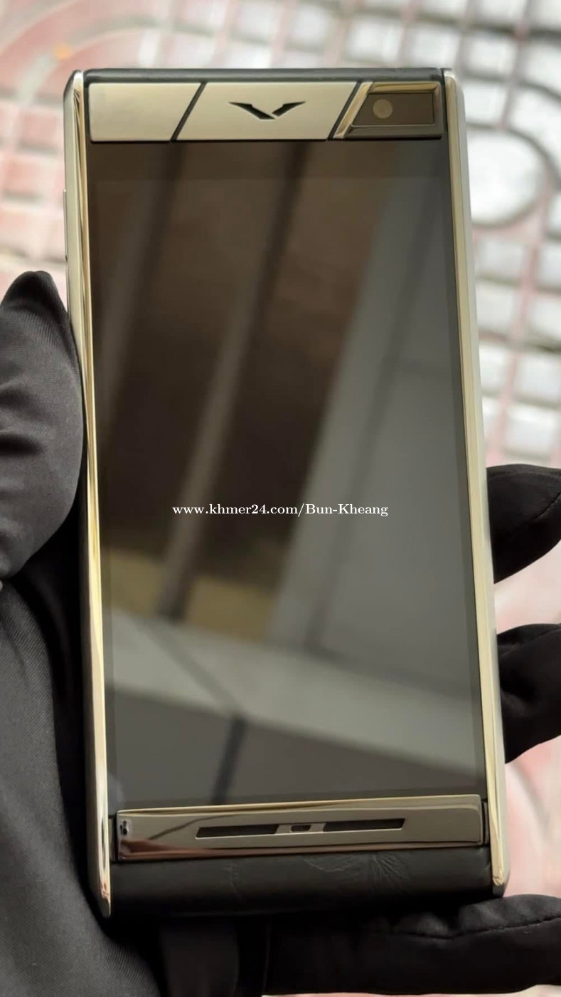 Vertu Aster Leaf Limited Edition price $550.00 in Boeng Prolit, Prampir ...