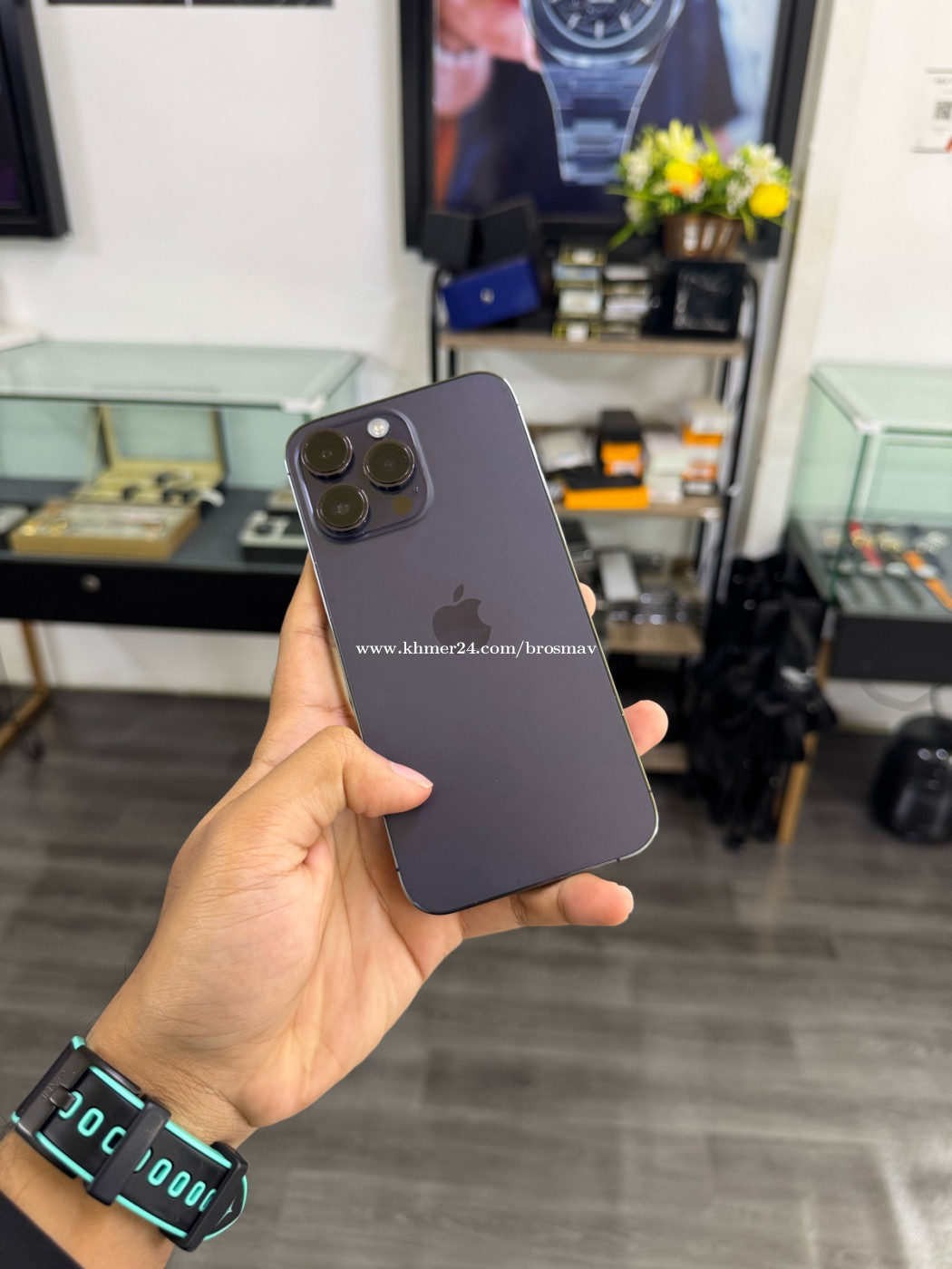 Iphone14ProMax ZP/A 128g ណែន price $750.00 in Kakab 1, Por Senchey ...