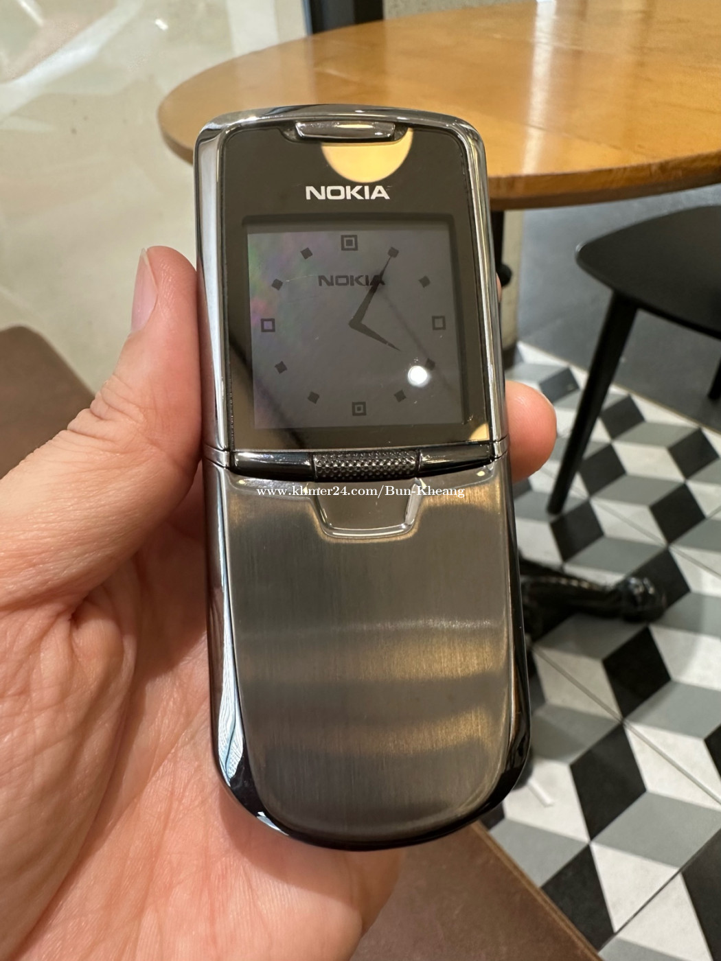 Nokia 8800 Anakin Gun Metal price $320.00 in Boeng Prolit, Prampir ...