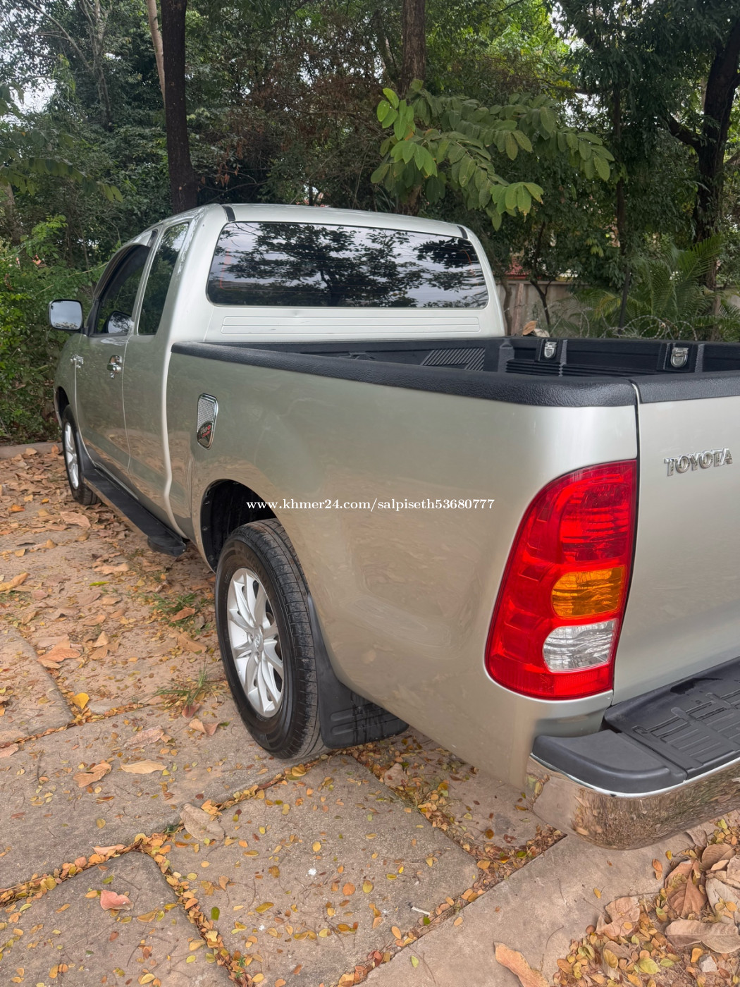 ចង់លក់ឡាន1គ្រឿង Vigo 06 price $12800 in Bakong, Prasat Bakong, Siem ...