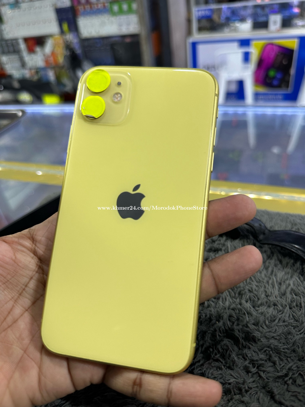 iPhone 11 64G Z/A Sim2 ហ្សុីនសំណុំណែន មានឆ្នាំង price $210.00 in Tuek L'ak Bei, Tuol Kouk, Phnom ...