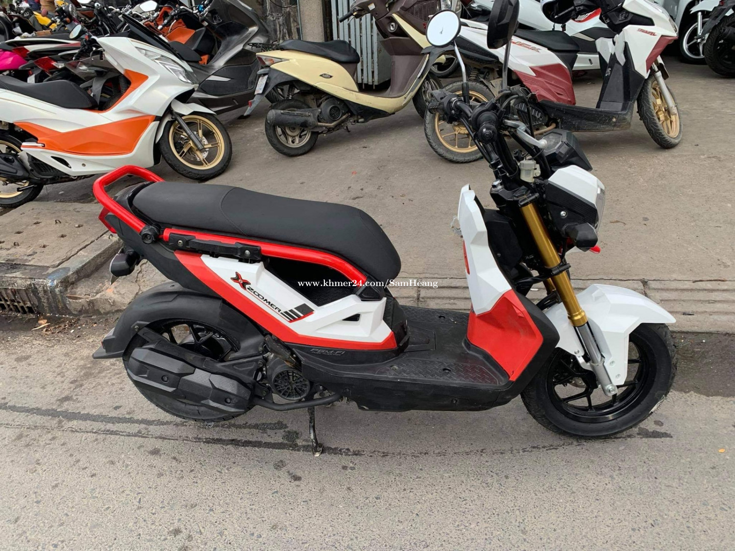 Honda Zoomer price $890.00 in Boeng Prolit, Prampir Meakkakra, Phnom ...
