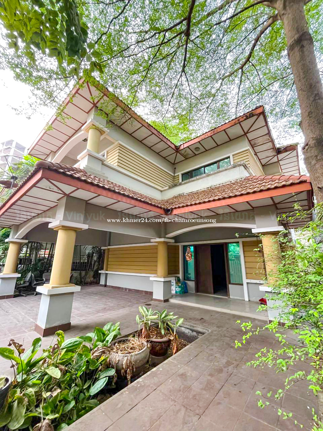 ផ្ទះវីឡា លក់បន្ទាន់នៅបុរីសាន់វ៉េ ទួលគោក price $540000.00 in Boeng Kak Pir, Tuol Kouk, Phnom Penh ...