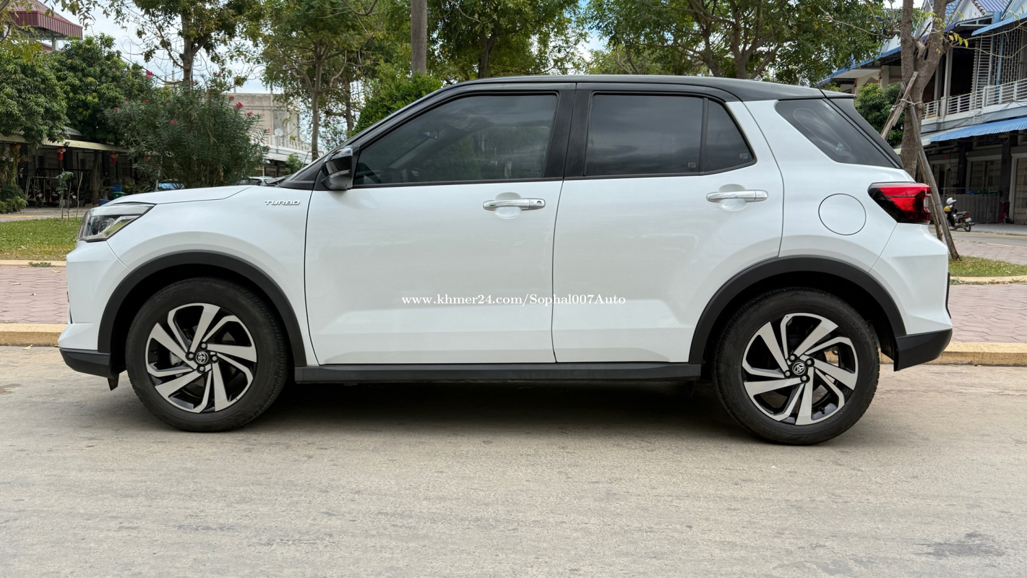 មហាសែនថ្មី Toyota Raize 023 តំបូលខ្មៅ ហ្សុិន១ជុំ price $22200.00 in ...