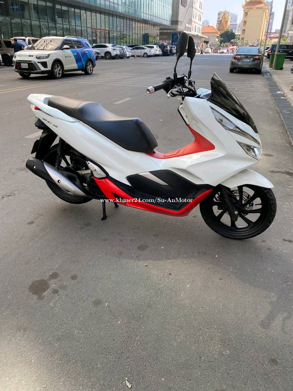 Honda pcx 2019 price $1920.00 in Boeng Prolit, Prampir Meakkakra, Phnom ...