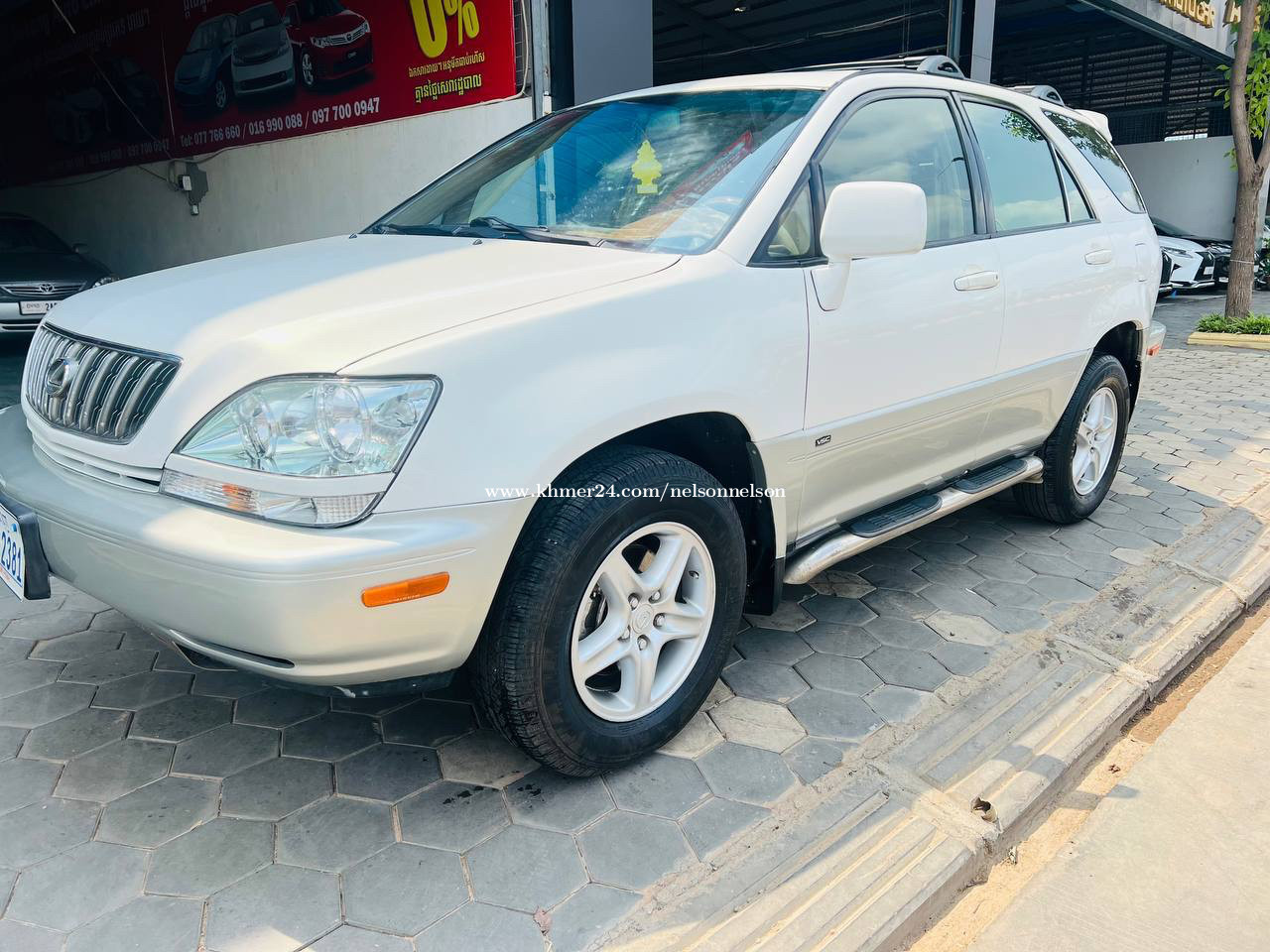 Lexus rx300 02 price $11500.00 in Olympic, Boeng Keng Kang, Phnom Penh ...