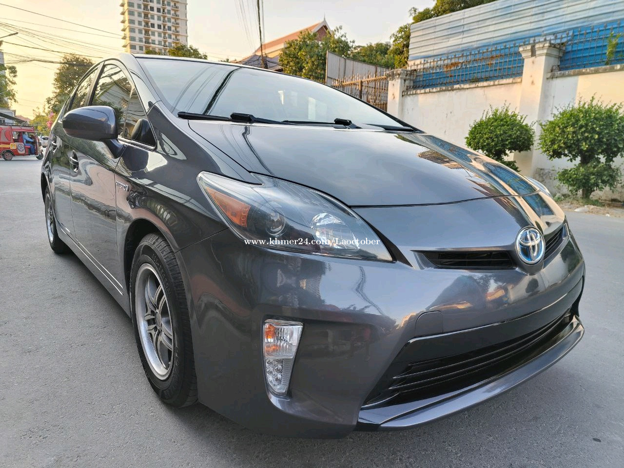 Prius 012 options 3 solar full ខាងក្នុងខ្មៅ ស ក្រដាសពន្ធ ...