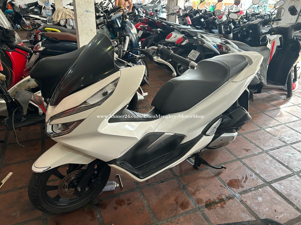 PCX 125cc ជប៉ុន 100% year 2019 មានពន្ធកាតគ្រី price $2090.00 in Boeng Prolit, Prampir Meakkakra ...