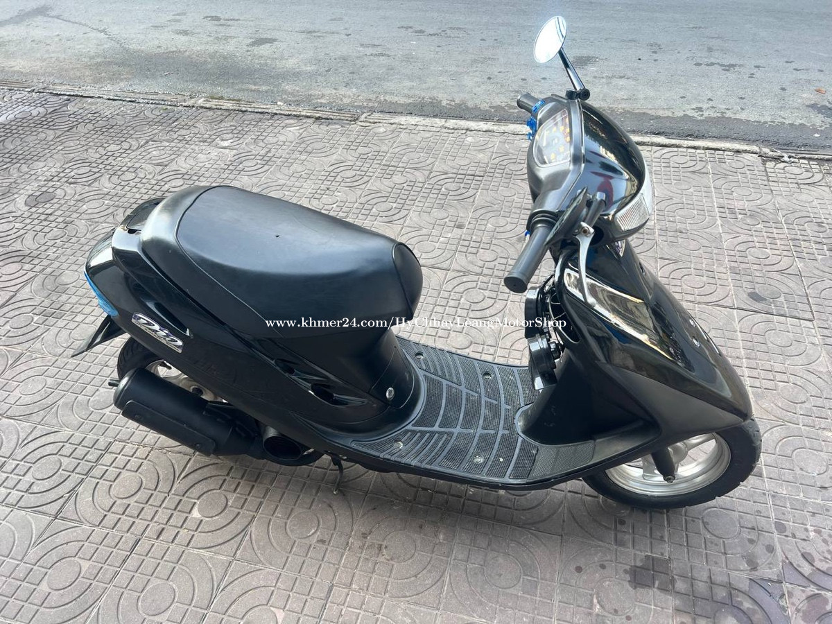 Dio 50cc Japan 100% មានពន្ធកាតគ្រី price $390.00 in Boeng Prolit, Prampir Meakkakra, Phnom Penh ...