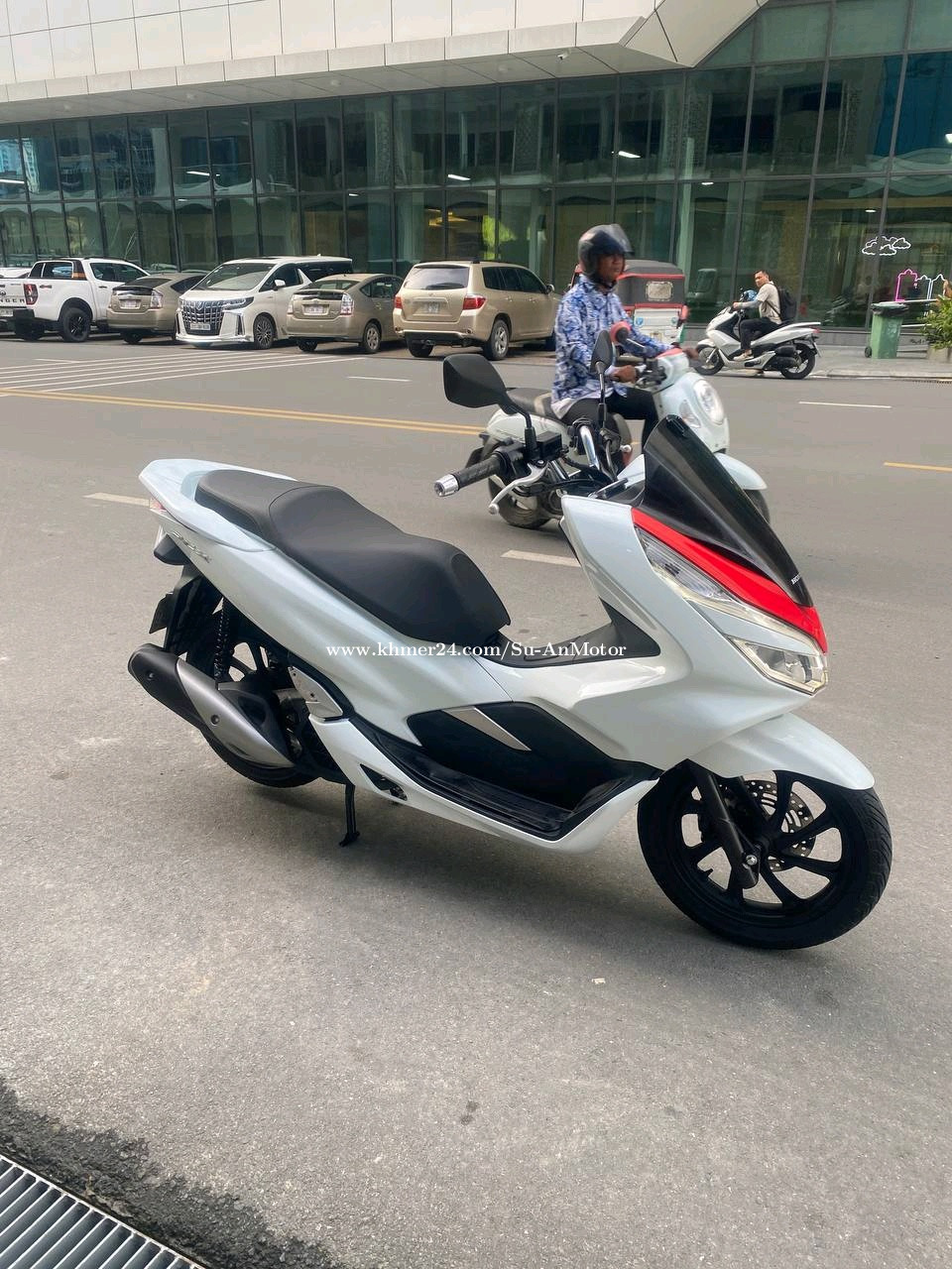 Honda pcx 2018 price $1880.00 in Boeng Prolit, Prampir Meakkakra, Phnom ...