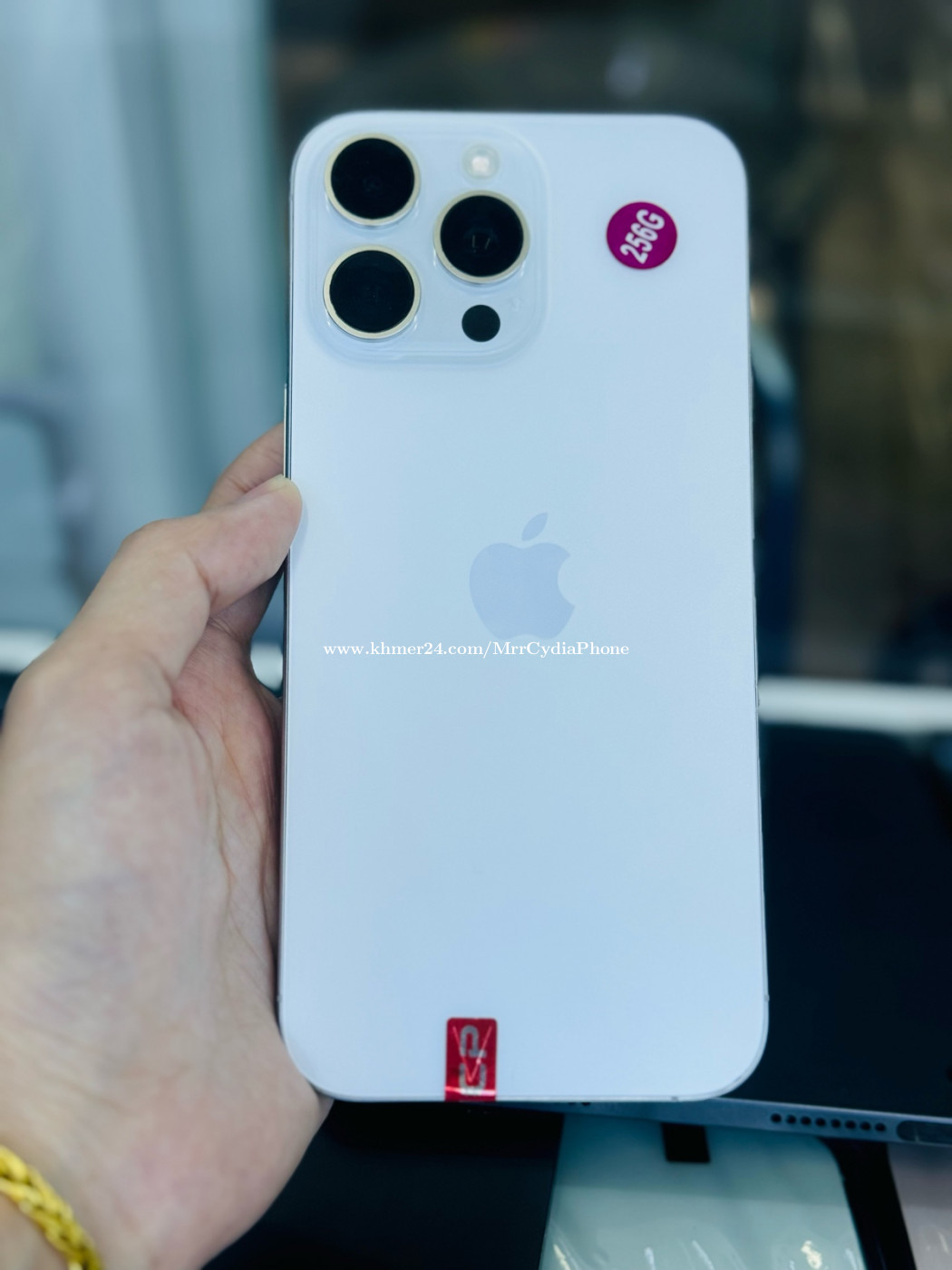 Iphone 16 Pro Max ទំហំផ្ទុក (256G) Model ZA តួស្អាត 999.99% price $1100 ...