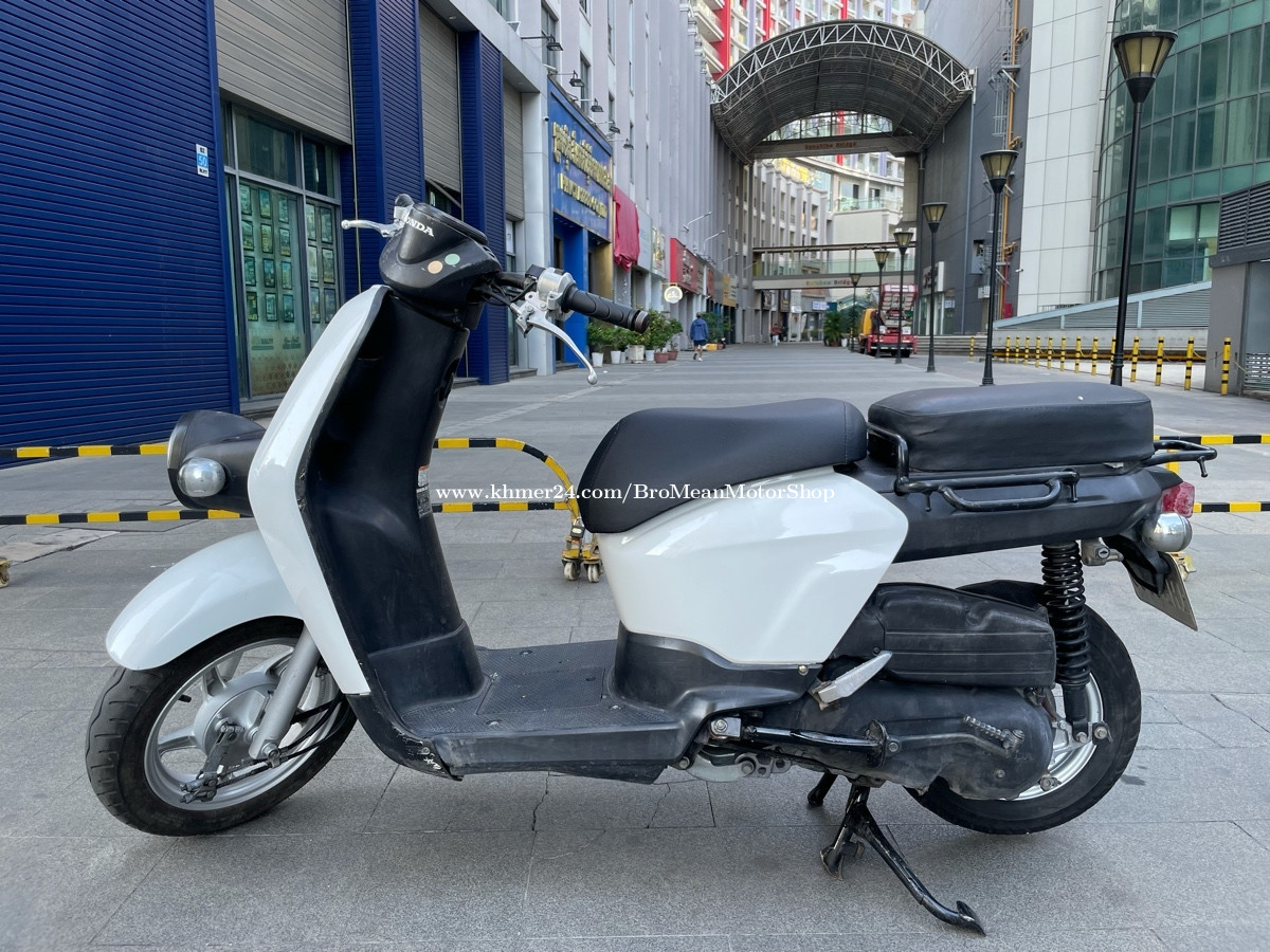 Honda Benly New98%មានពន្ធកាតគ្រីស្លាកលេខ price $540.00 in Veal Vong ...