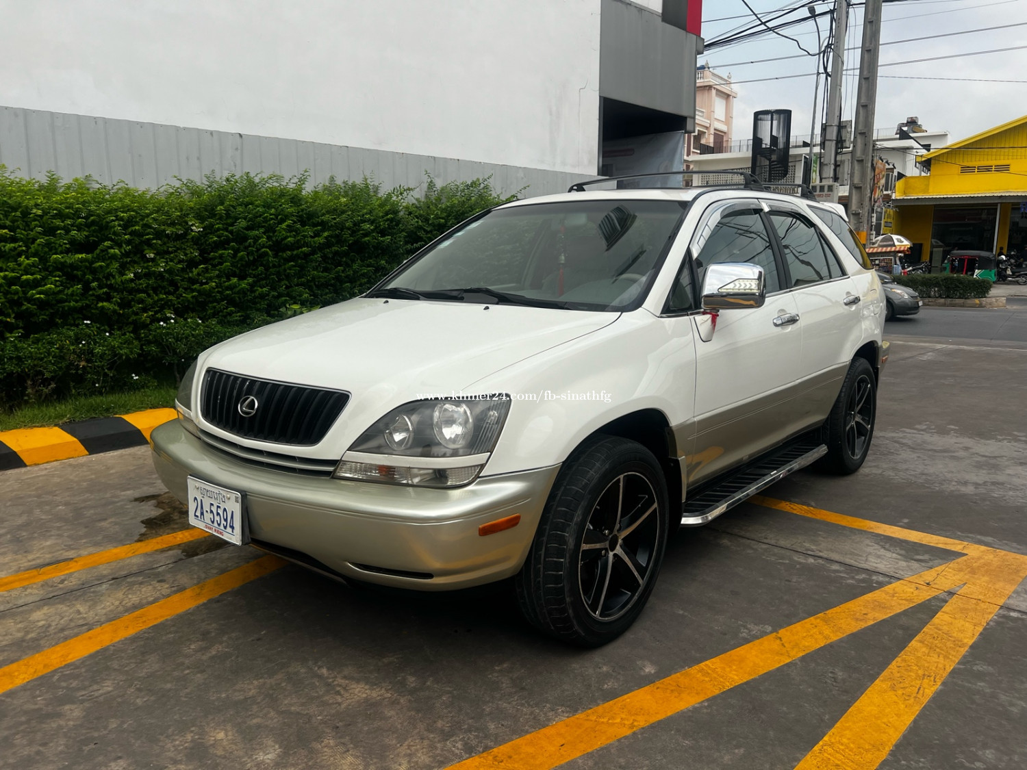 Lexus Rx 300/ 99 pong1 price $8200.00 in Ou Baek K'am, Saensokh, Phnom ...