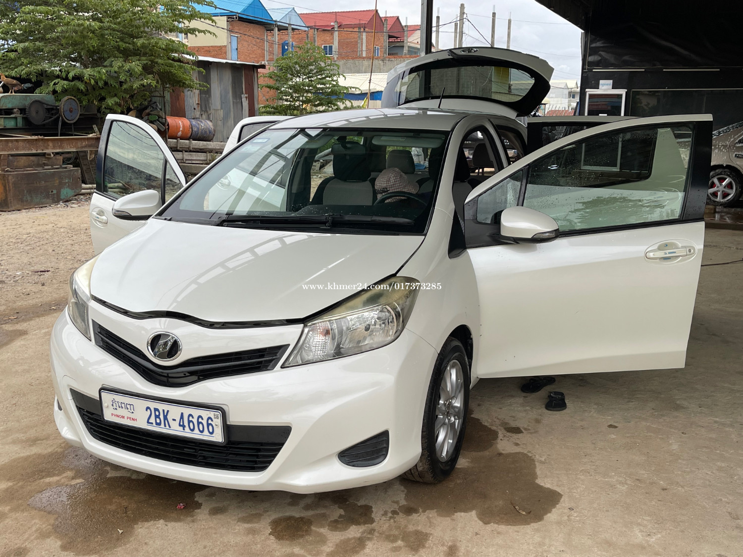 Toyota vitz smart key 2012 price $8900.00 in Trapeang Krasang, Por ...