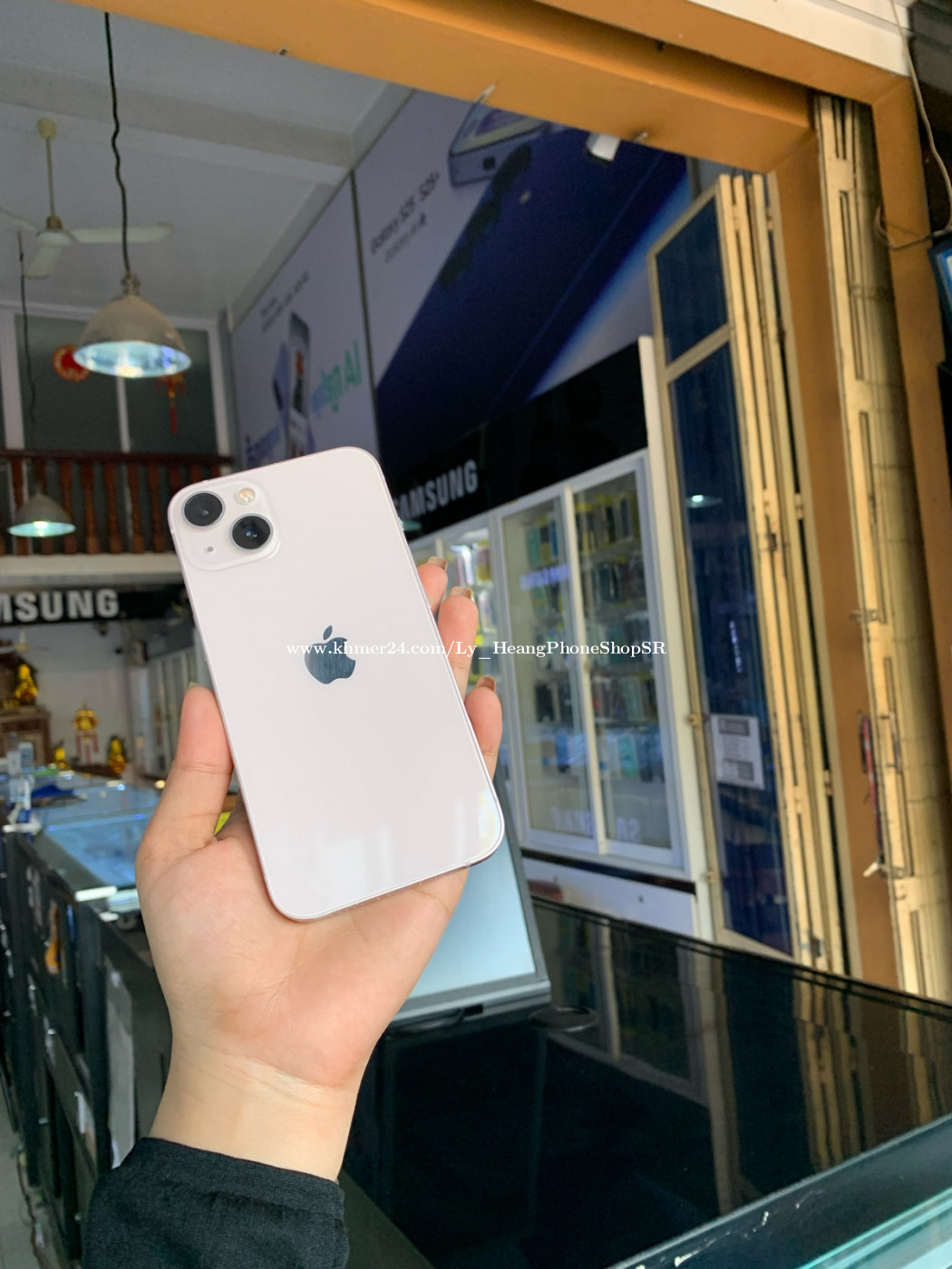 iPhone 13 price $399.00 in Sla Kram, Krong Siem Reab, Siem Reap, Cambodia - Ly Heang | Khmer24.com