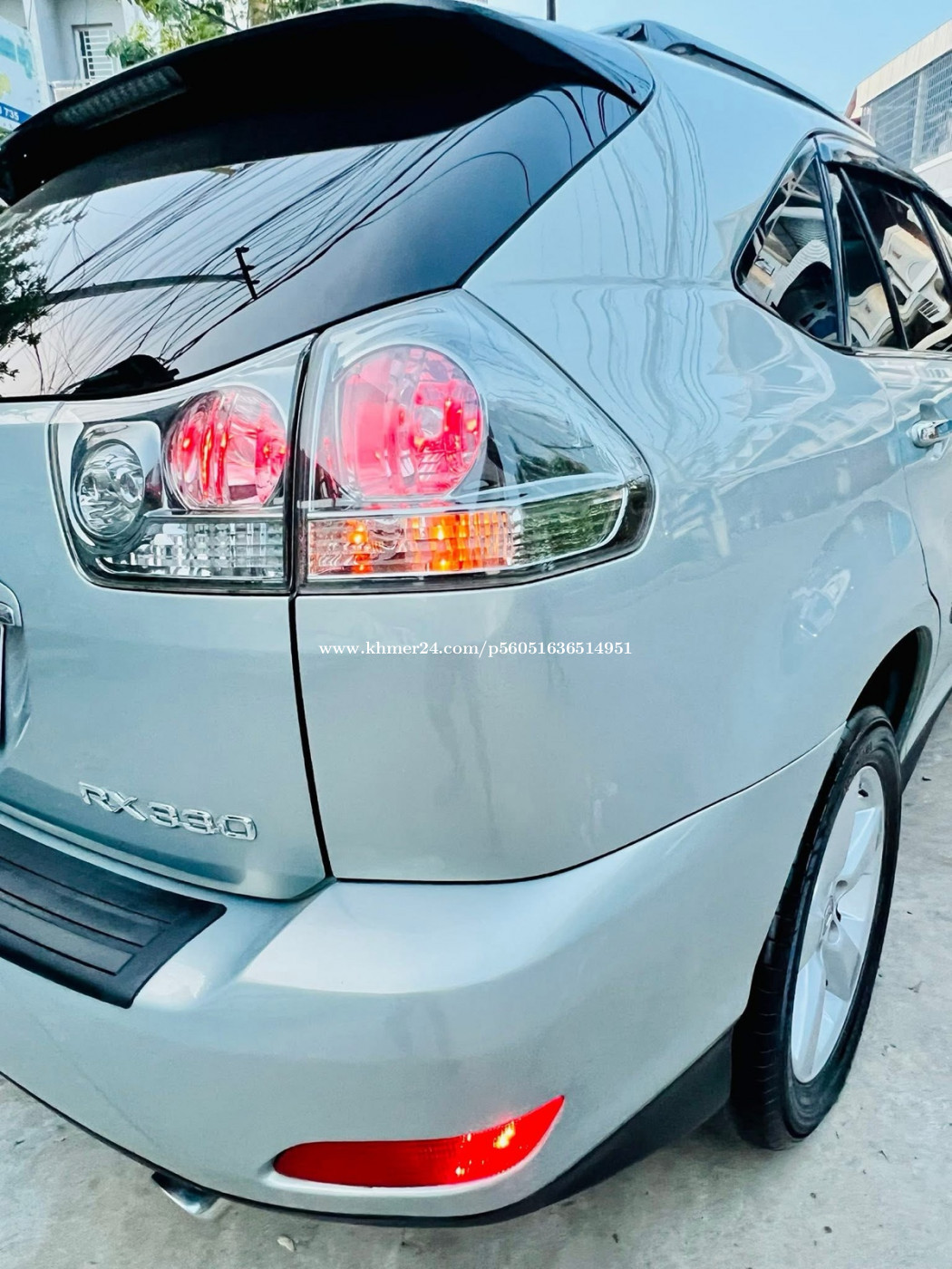 ត្រូវការទិញ Lexus 330 price $13000.00 in Chaom Chau 2, Por Senchey ...