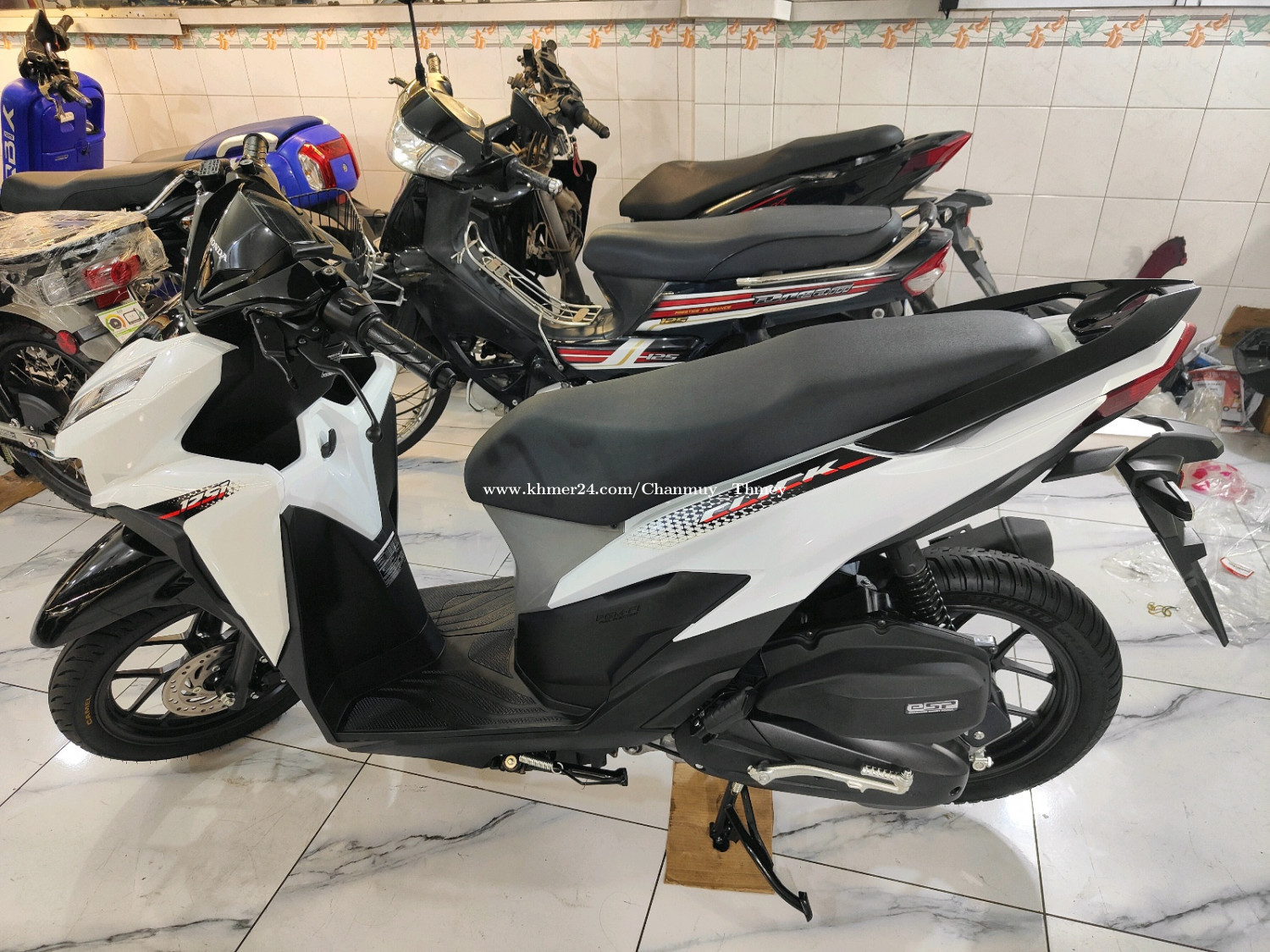 Honda click 019 have tax paper good 96% price $1999.00 in Veal Vong, Prampir Meakkakra, Phnom ...