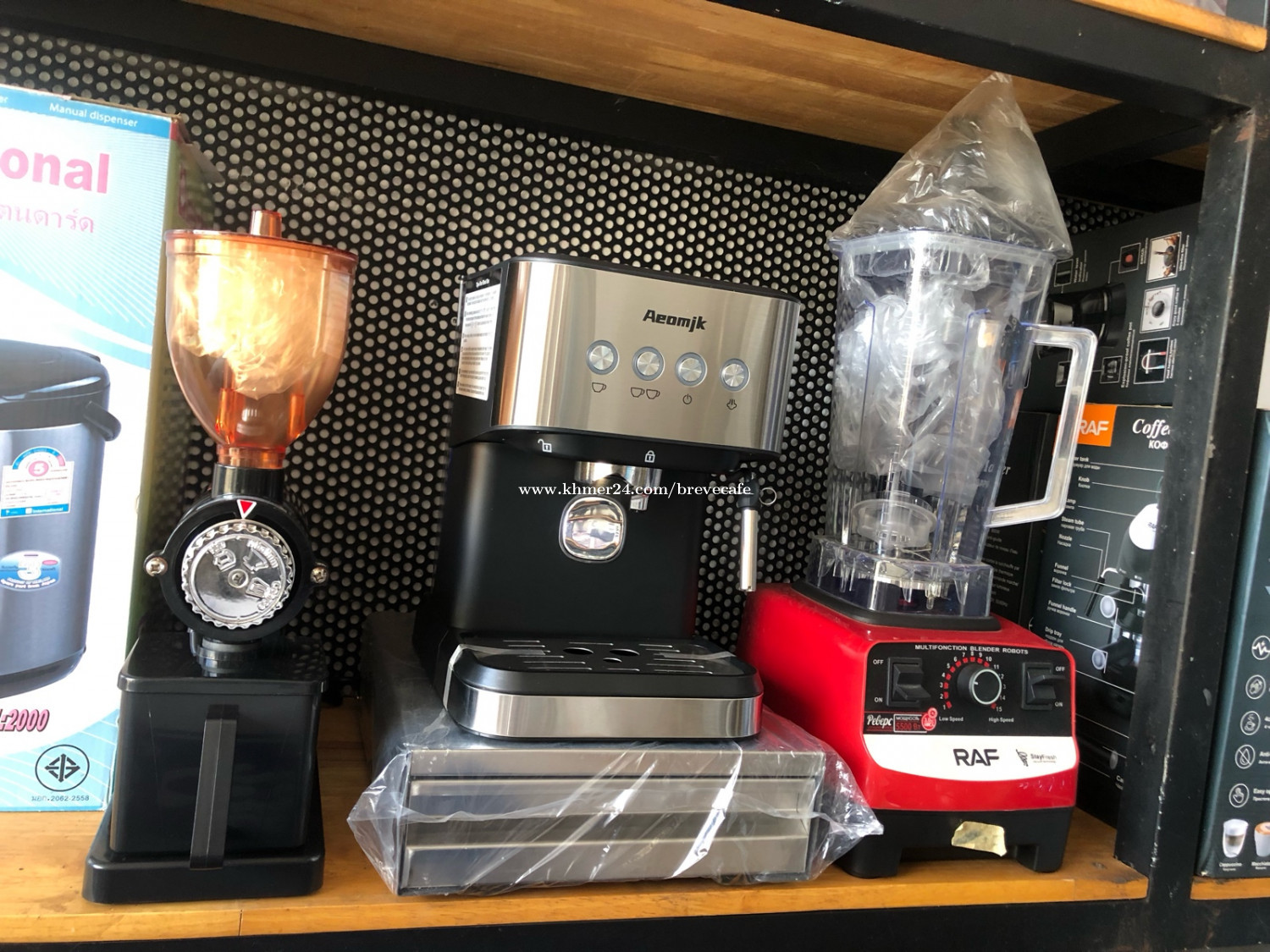 Set coffee machine , grinder and blender price $395.2 in Sala Kamraeuk ...