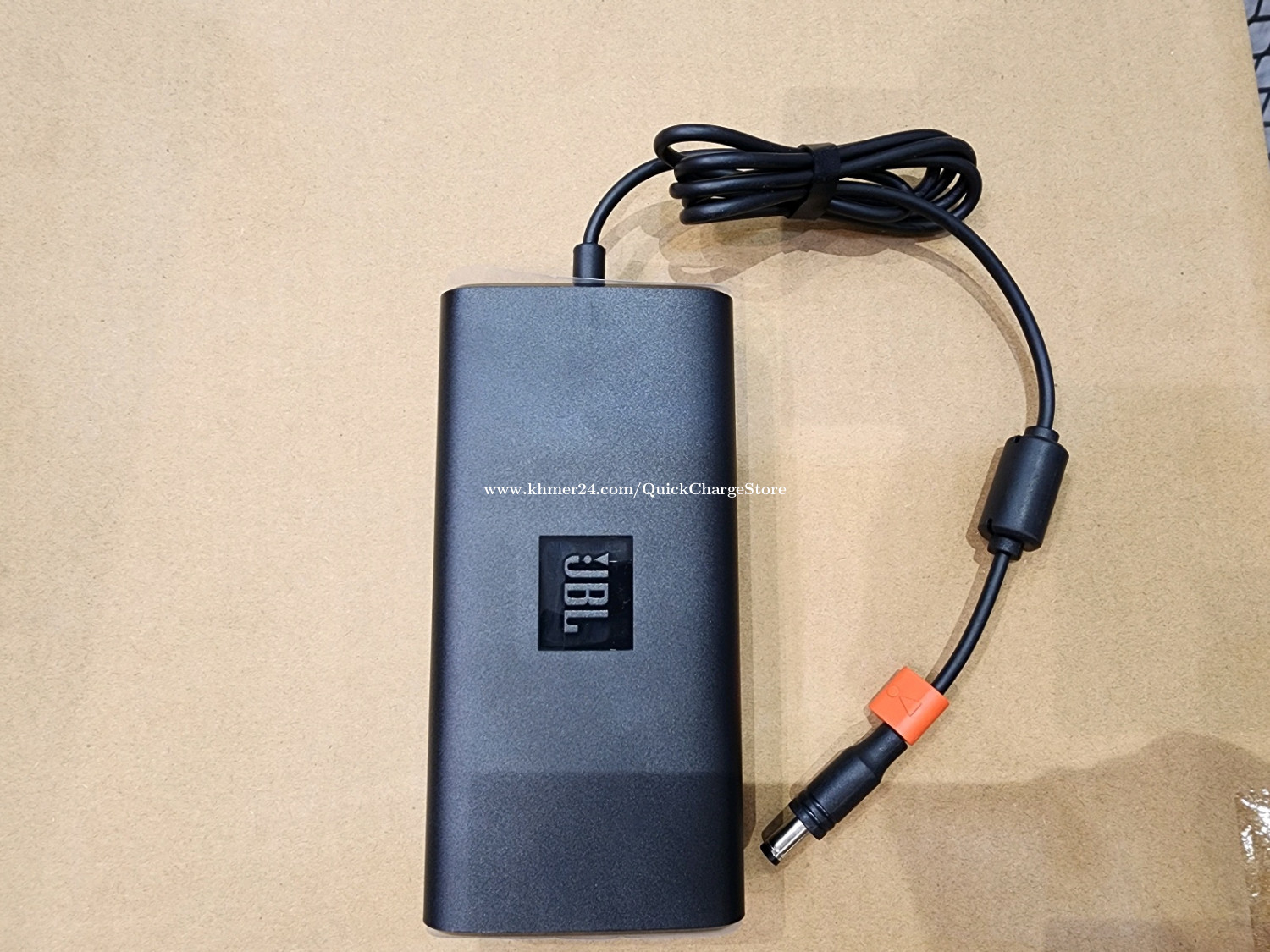 ឆ្នាំងសាកថ្ម Jbl Boombox Original price $69.00 in Ruessei Kaev, Ruessei Kaev, Phnom Penh ...