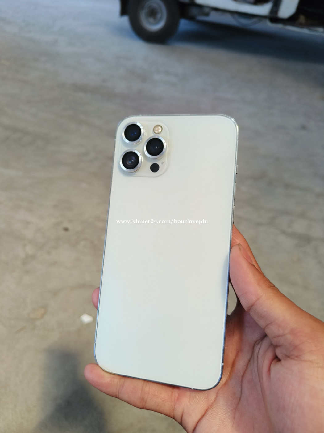 12 Pro max price $280.00 in Boeng Tumpun 1, Mean Chey, Phnom Penh, Cambodia - Heng | Khmer24.com