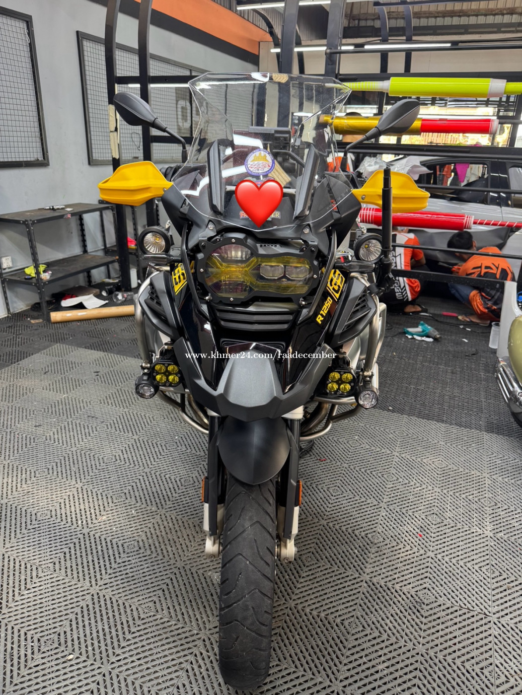 BMW GSA 1250 40th anniversary (Full Tax) price $23000 in Tuek L'ak Bei ...