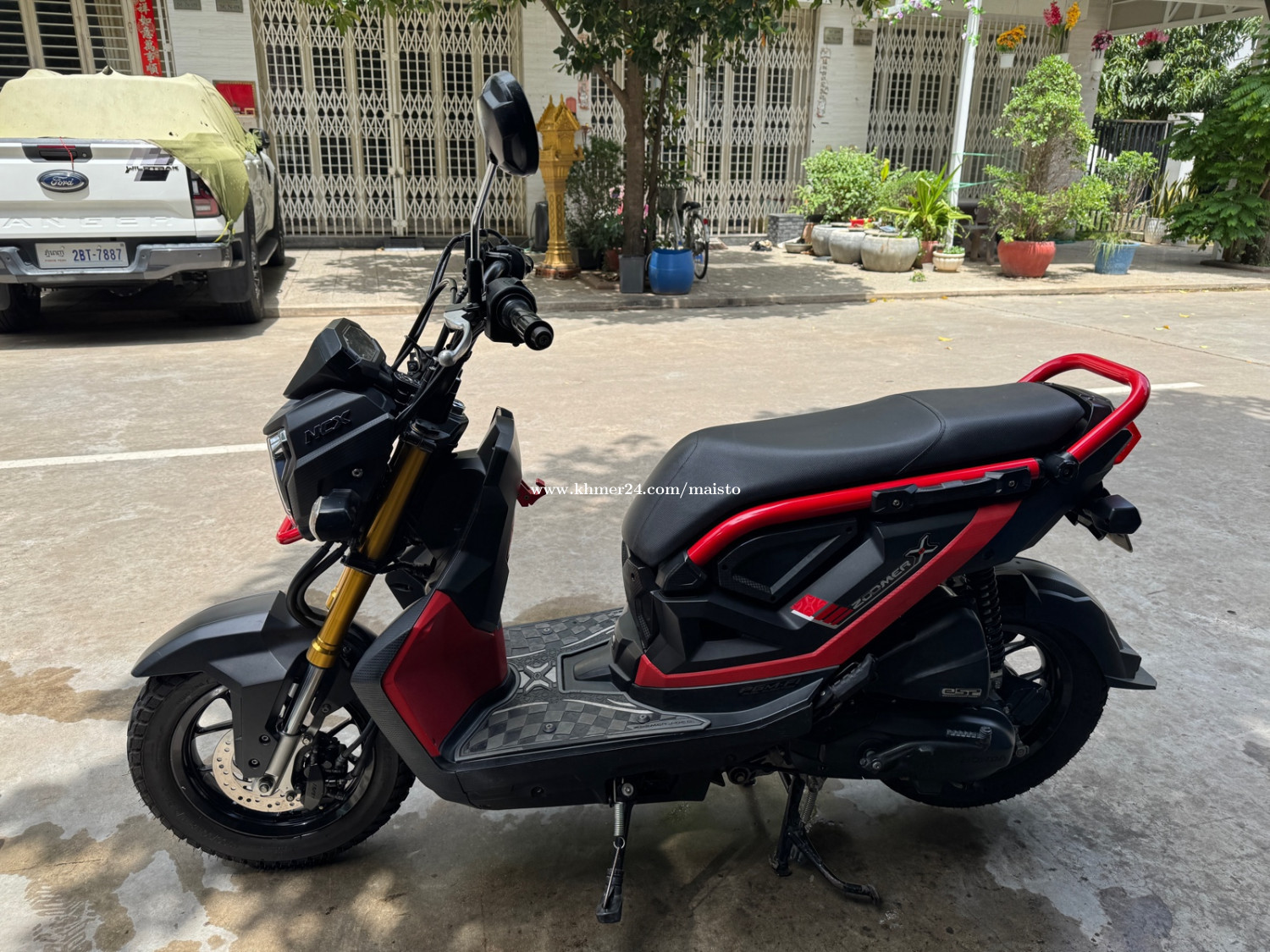 Honda zoomer X 2018 price $900.00 in Boeng Tumpun 2, Mean Chey, Phnom ...