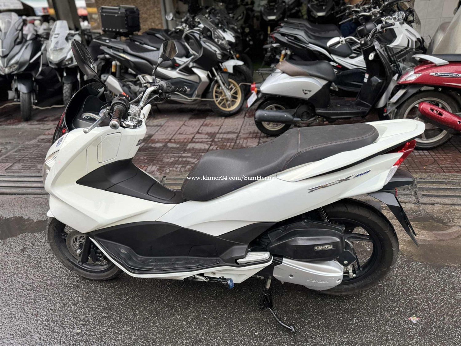 Honda pcx 150 price $1380.00 in Boeng Prolit, Prampir Meakkakra, Phnom ...